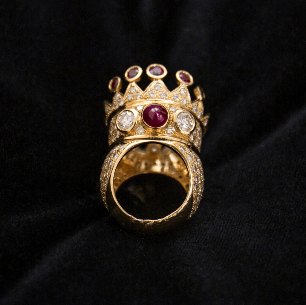 Tupac’s Crown Ring Sells for Over $1M – Frank151.com